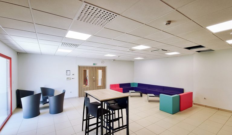 Les locaux - Lycee Jeanne Antide